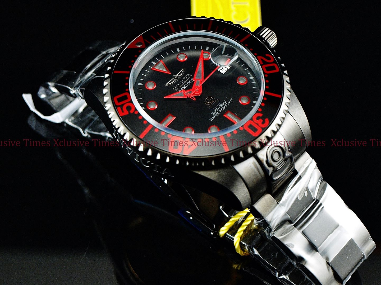 Invicta 300m Men's Fire Red Stealth Triple Black Grand Diver Automatic ...